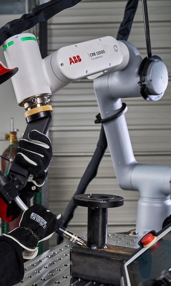 ABB GoFa CRB 15000 Collaborative Robot With Welding Torch And Megment Welding Sorce For Cobot ...