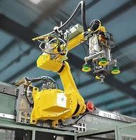 Payload 70kg Reach 1900mm FANUC M-710iC/70T Robot Arm With Schunk ...